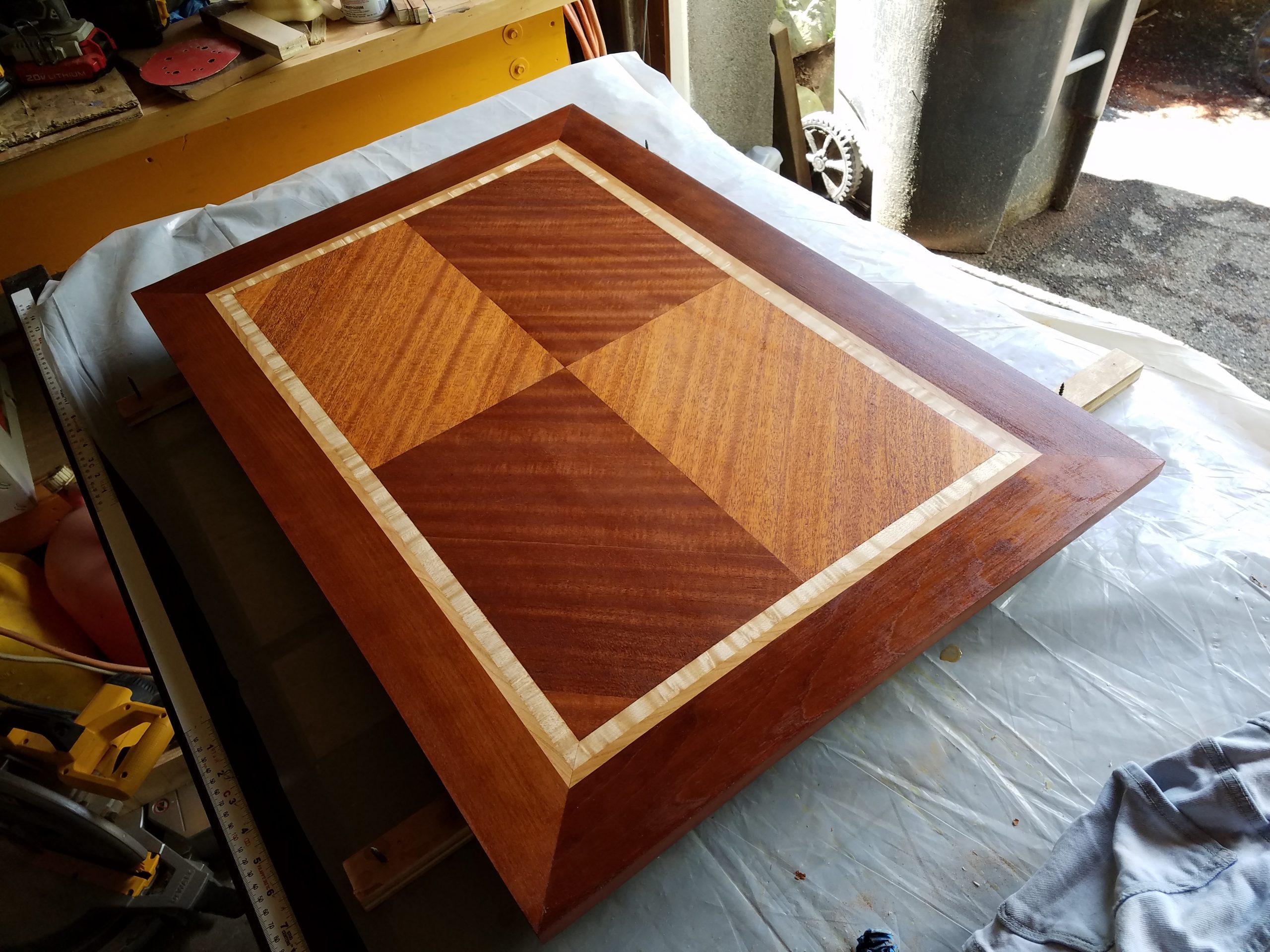 Quad-match veneer table tops – From The Forest Woodworking